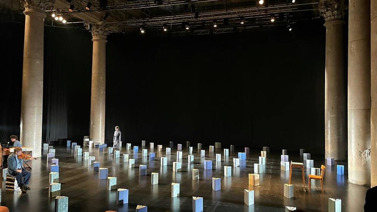 "Die unheimliche Bibliothek": Murakami-Erzählung im Odeon | SN.at