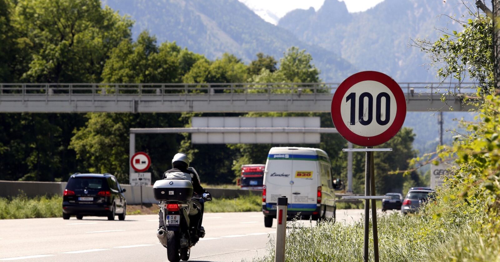Tempo 100 auf Österreichs Autobahnen: Experte stellt Wirkung in Frage | SN.at