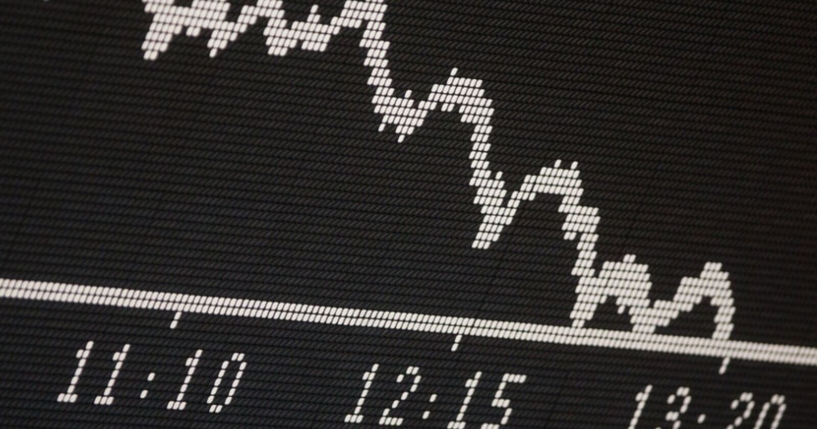 wirtschaft-bricht-bis-7-5-prozent-ein-mega-budgetdefizit-sn-at